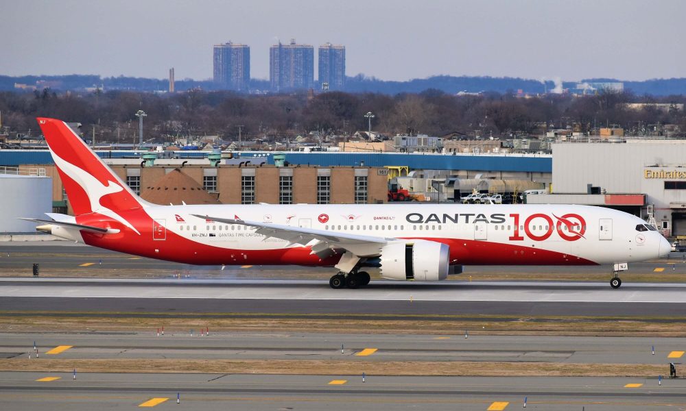 Boeing set to cut back on production of 787 Dreamliner