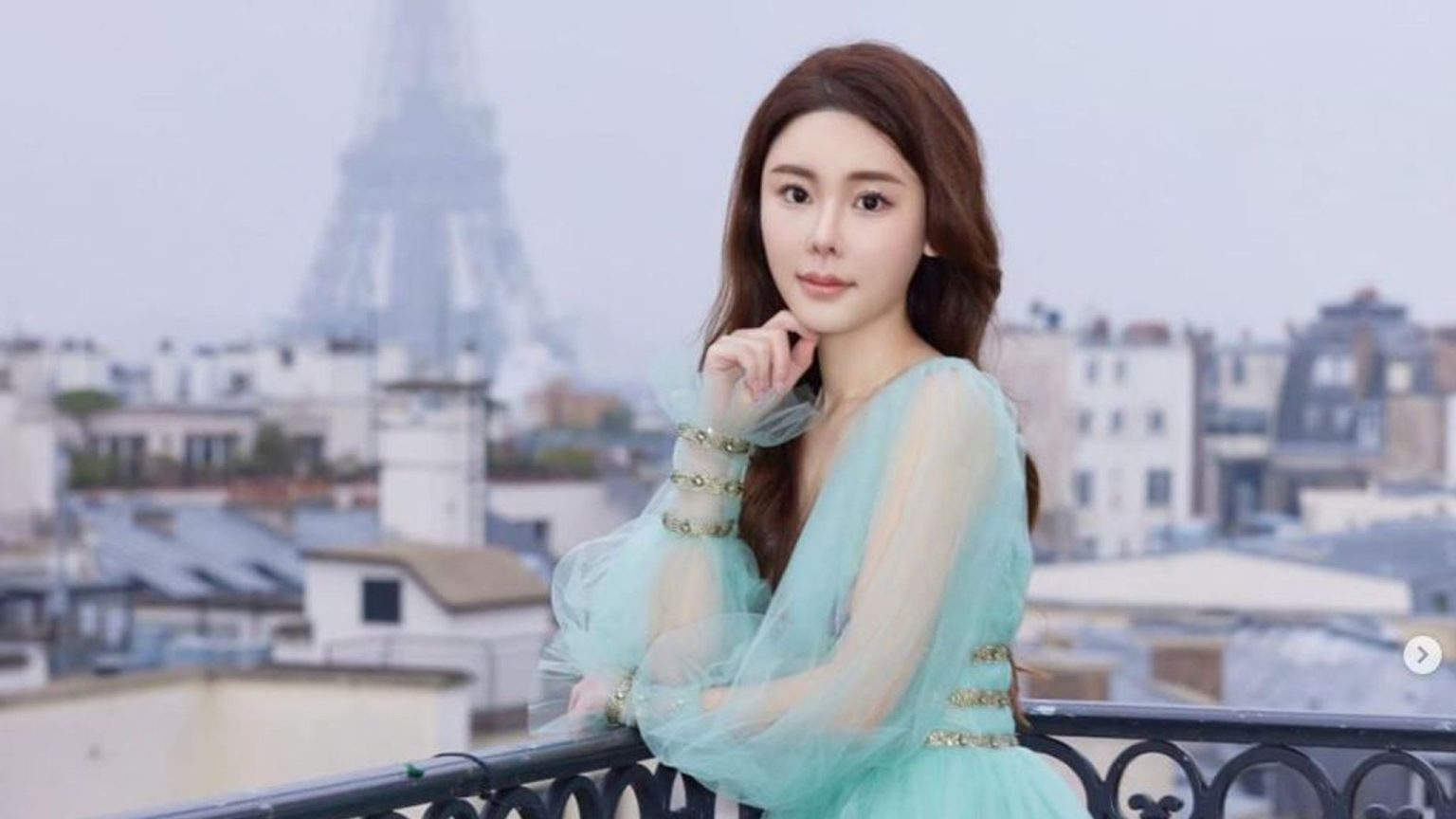 Hong Kong model found dead in soup pot