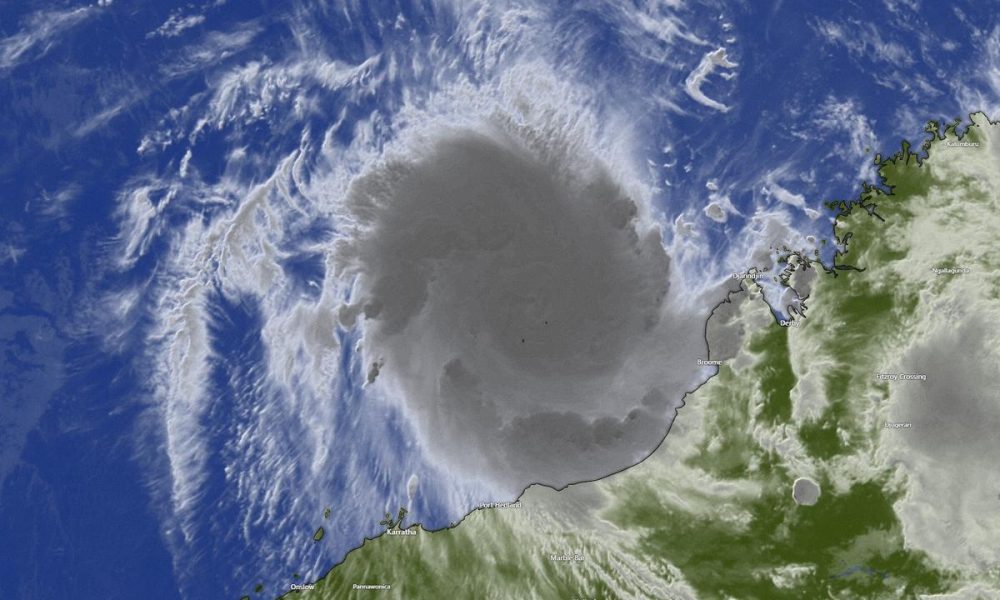 Australia bracing for Cyclone Ilsa, strongest storm in over a decade