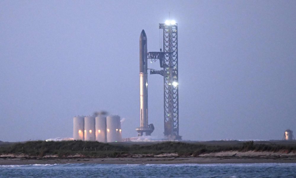 SpaceX's Starship spacecraft successfully lifts off during first test ...