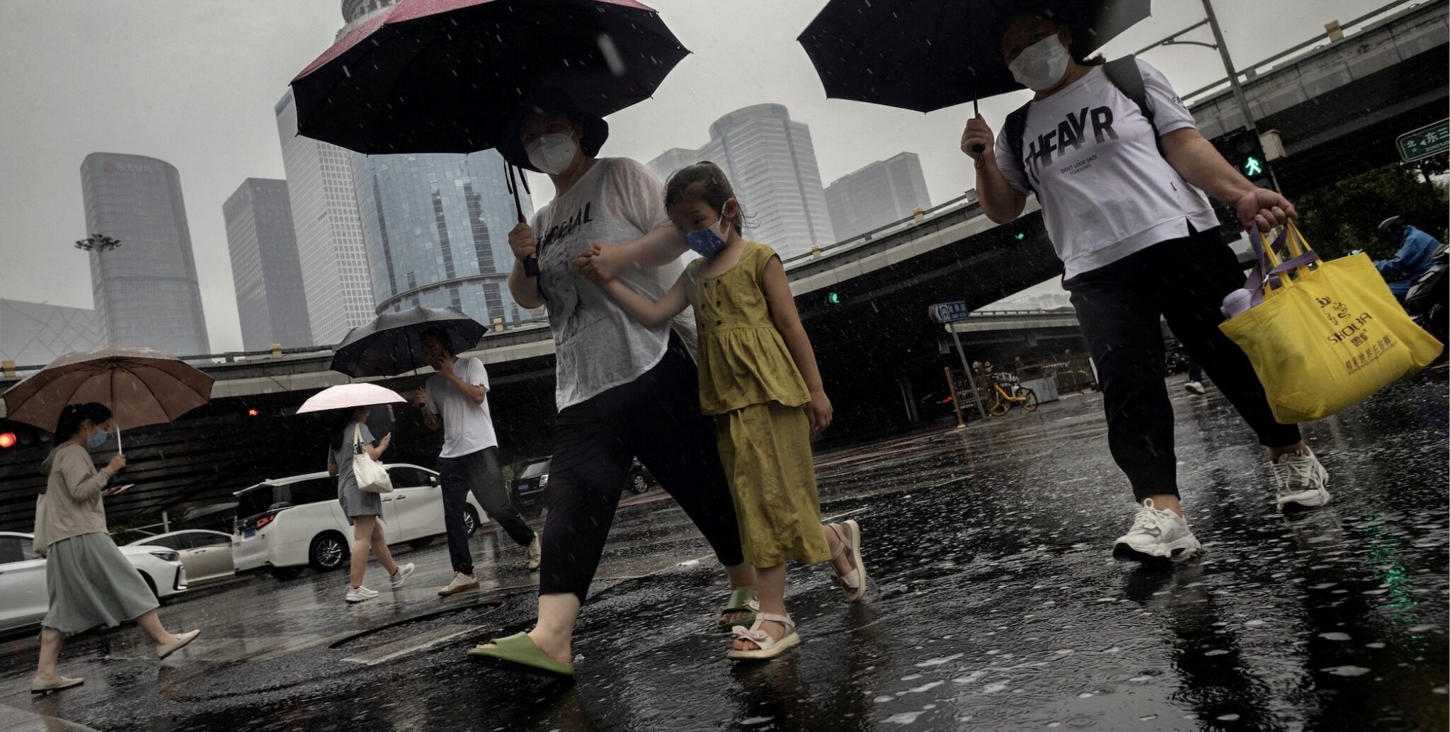 China's shrinking economy sets dire global stage